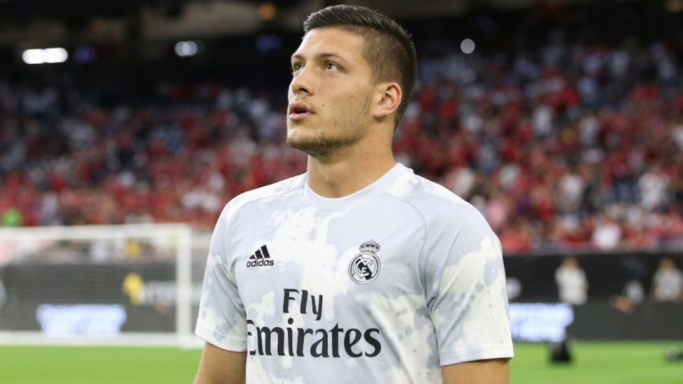 Cds - Jovic è il profilo che stuzzica di più il Napoli per il post ... Cds - Jovic è il profilo che stuzzica di più il Napoli per il post ...