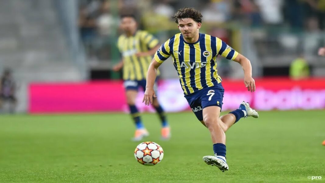 Napoli, interesse per il jolly difensivo Kadioglu. L'offerta al Fenerbahce