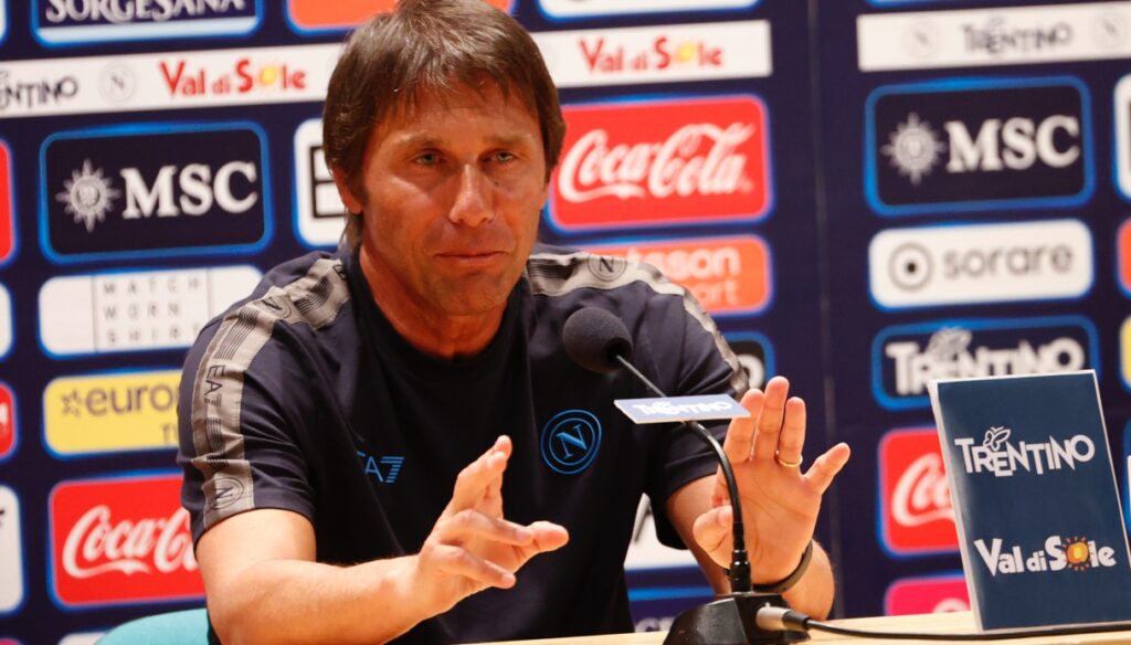Napoli, Conte in conferenza stampa: "Grande prova di carattere ...